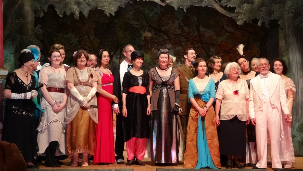 Poppy Ball dancers – Green Ginger Band